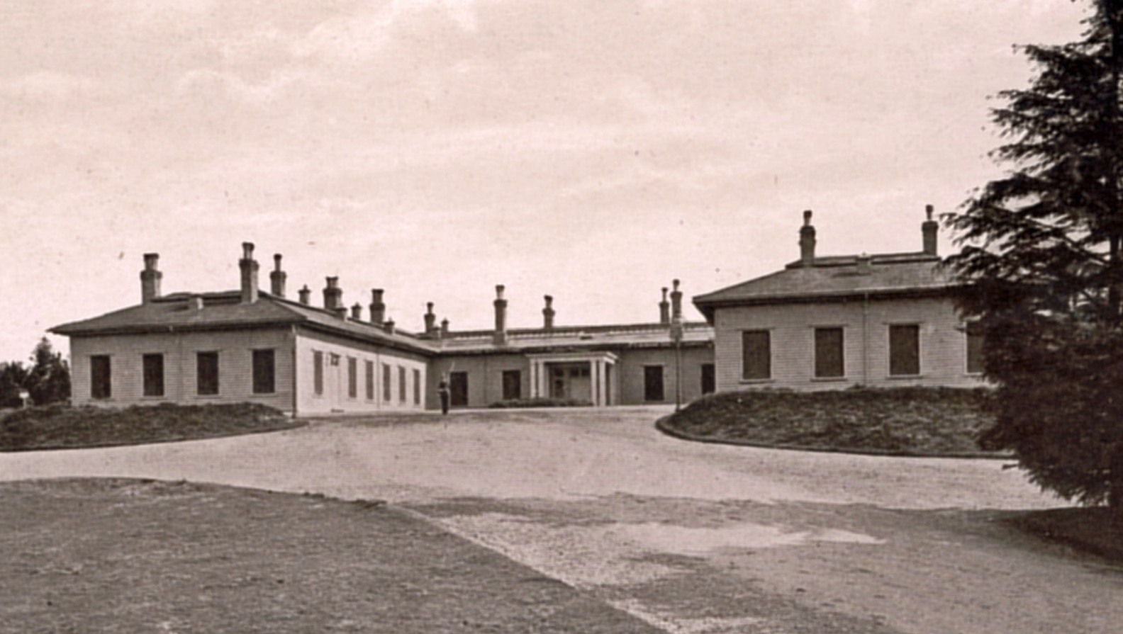Friends of the Aldershot Military Museum - The Garrison Article ...